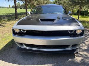 Pelēks Dodge Challenger 2019 Panevēža, ar dzinēja tilpumu 5.70 L un nobraukumu 60 tūkst. km par 19990 €, foto 3 vietnē AUTOMOTO.COM.LV