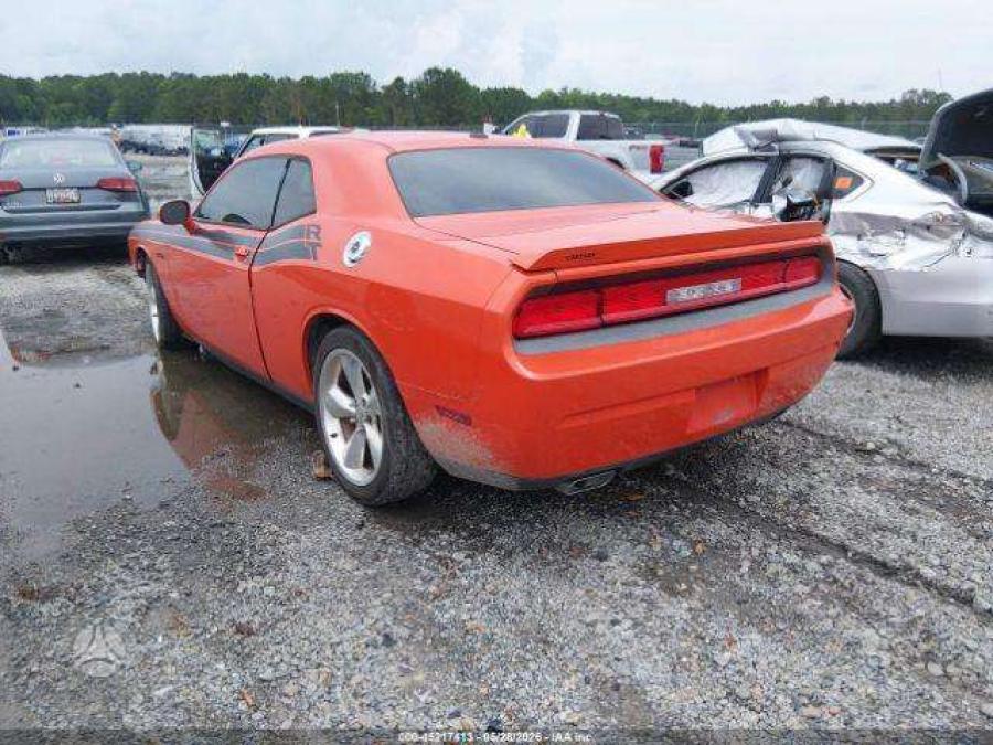 Oranžs Dodge Challenger 2013 Klaipėda, ar dzinēja tilpumu 5.70 L un nobraukumu 111 tūkst. km par 4000 €, foto 4 vietnē AUTOMOTO.COM.LV