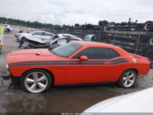 Oranžs Dodge Challenger 2013 Klaipėda, ar dzinēja tilpumu 5.70 L un nobraukumu 111 tūkst. km par 4000 €, foto 16 vietnē AUTOMOTO.COM.LV