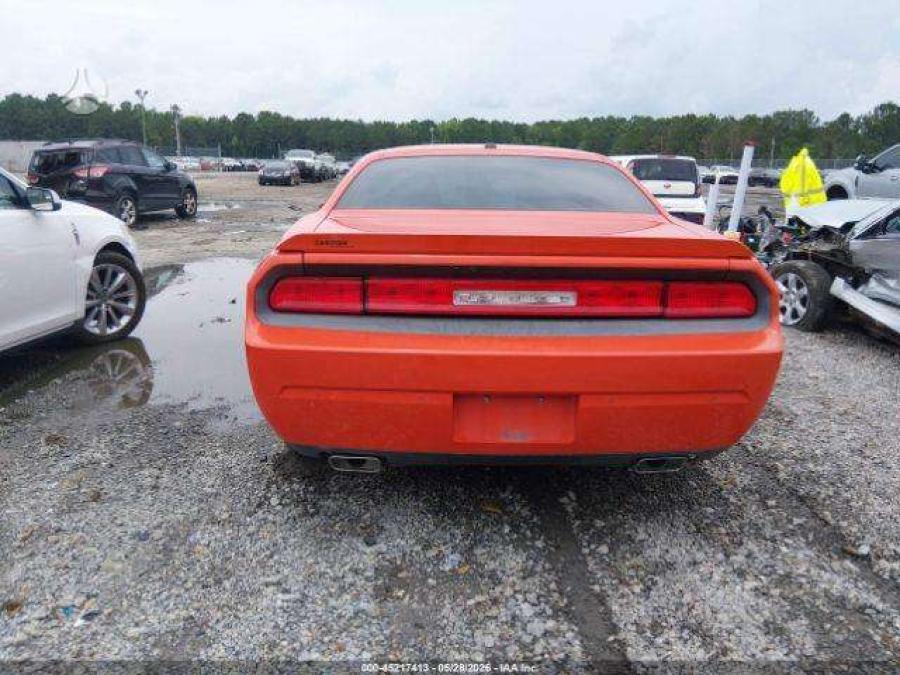 Oranžs Dodge Challenger 2013 Klaipėda, ar dzinēja tilpumu 5.70 L un nobraukumu 111 tūkst. km par 4000 €, foto 18 vietnē AUTOMOTO.COM.LV