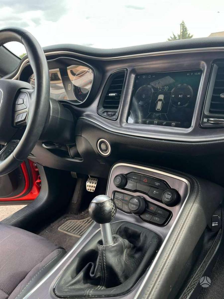 Oranžs Dodge Challenger 2017 Narva, ar dzinēja tilpumu 5.70 L un nobraukumu 74 tūkst. km par 22500 €, foto 9 vietnē AUTOMOTO.COM.LV