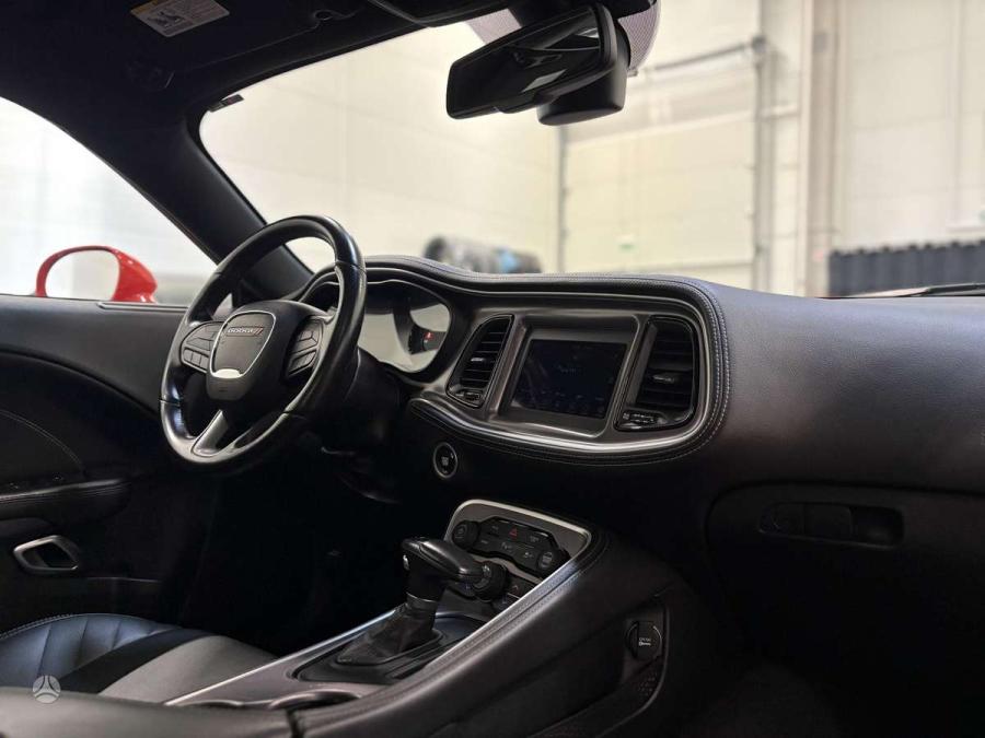 Oranžs Dodge Challenger 2020 Viļņa, ar dzinēja tilpumu 5.65 L un nobraukumu 56 tūkst. km par 28999 €, foto 18 vietnē AUTOMOTO.COM.LV