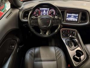 Oranžs Dodge Challenger 2020 Viļņa, ar dzinēja tilpumu 5.65 L un nobraukumu 56 tūkst. km par 28999 €, foto 20 vietnē AUTOMOTO.COM.LV