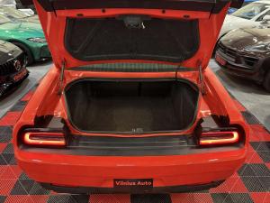 Oranžs Dodge Challenger 2020 Viļņa, ar dzinēja tilpumu 5.65 L un nobraukumu 56 tūkst. km par 28999 €, foto 31 vietnē AUTOMOTO.COM.LV