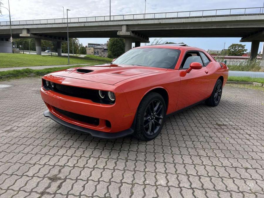 Oranžs Dodge Challenger 2023 Klaipėda, ar dzinēja tilpumu 3.60 L un nobraukumu 62 tūkst. km par 22222 €, foto 4 vietnē AUTOMOTO.COM.LV