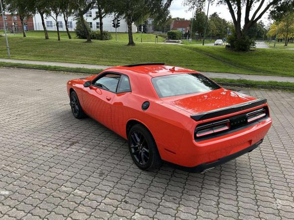 Oranžs Dodge Challenger 2023 Klaipėda, ar dzinēja tilpumu 3.60 L un nobraukumu 62 tūkst. km par 22222 €, foto 5 vietnē AUTOMOTO.COM.LV