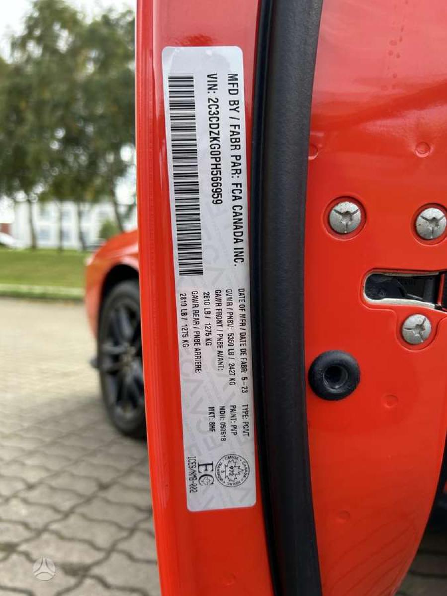 Oranžs Dodge Challenger 2023 Klaipėda, ar dzinēja tilpumu 3.60 L un nobraukumu 62 tūkst. km par 22222 €, foto 8 vietnē AUTOMOTO.COM.LV