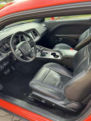 Oranžs Dodge Challenger 2023 Klaipėda, ar dzinēja tilpumu 3.60 L un nobraukumu 62 tūkst. km par 22222 €, foto 9 vietnē AUTOMOTO.COM.LV