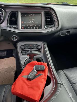 Oranžs Dodge Challenger 2023 Klaipėda, ar dzinēja tilpumu 3.60 L un nobraukumu 62 tūkst. km par 22222 €, foto 13 vietnē AUTOMOTO.COM.LV