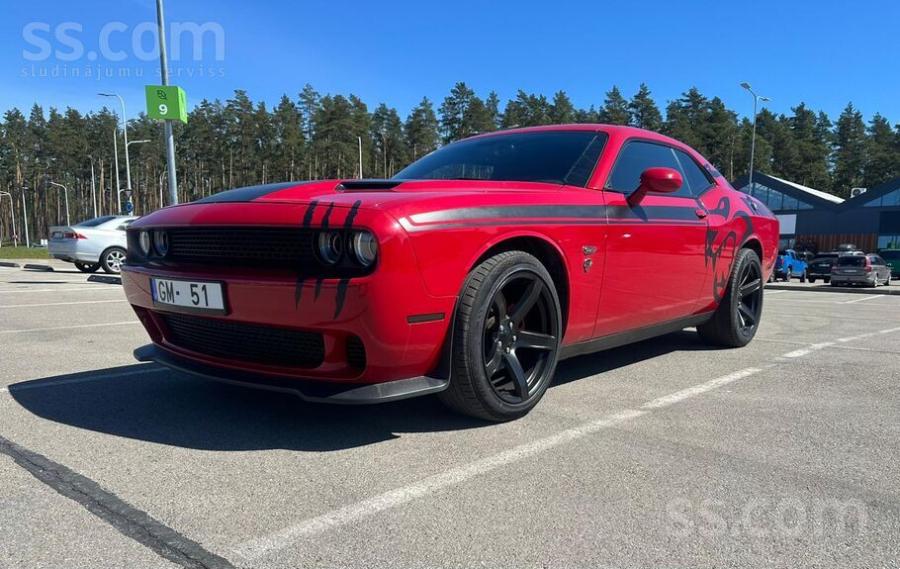 Sarkans Dodge Challenger 2015 Rīga, ar dzinēja tilpumu 3.60 L un nobraukumu 122 tūkst. km par 16400 €, foto 6 vietnē AUTOMOTO.COM.LV