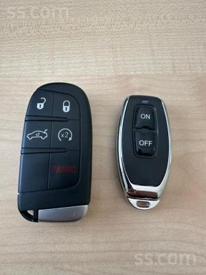 Sarkans Dodge Challenger 2015 Rīga, ar dzinēja tilpumu 3.60 L un nobraukumu 122 tūkst. km par 16400 €, foto 14 vietnē AUTOMOTO.COM.LV