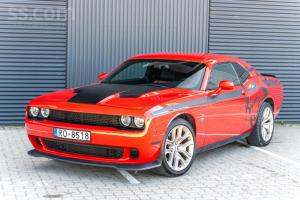 Додж Челенджер 2015 в Рига на AUTOMOTO.COM.LV Красный Додж Челенджер 2015 в Рига, объемом двигателя 3.60 л и пробегом 122 тыс. км за 16000 €, фото 1 на AUTOMOTO.COM.LV