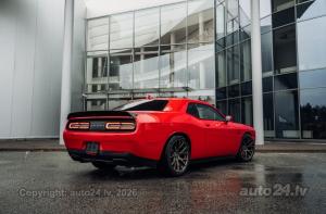 Sarkans Dodge Challenger 2016 Tallina, ar dzinēja tilpumu 6.20 L un nobraukumu 33 tūkst. km par 55900 €, foto 8 vietnē AUTOMOTO.COM.LV