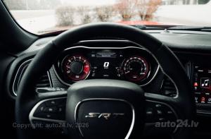 Sarkans Dodge Challenger 2016 Tallina, ar dzinēja tilpumu 6.20 L un nobraukumu 33 tūkst. km par 55900 €, foto 12 vietnē AUTOMOTO.COM.LV