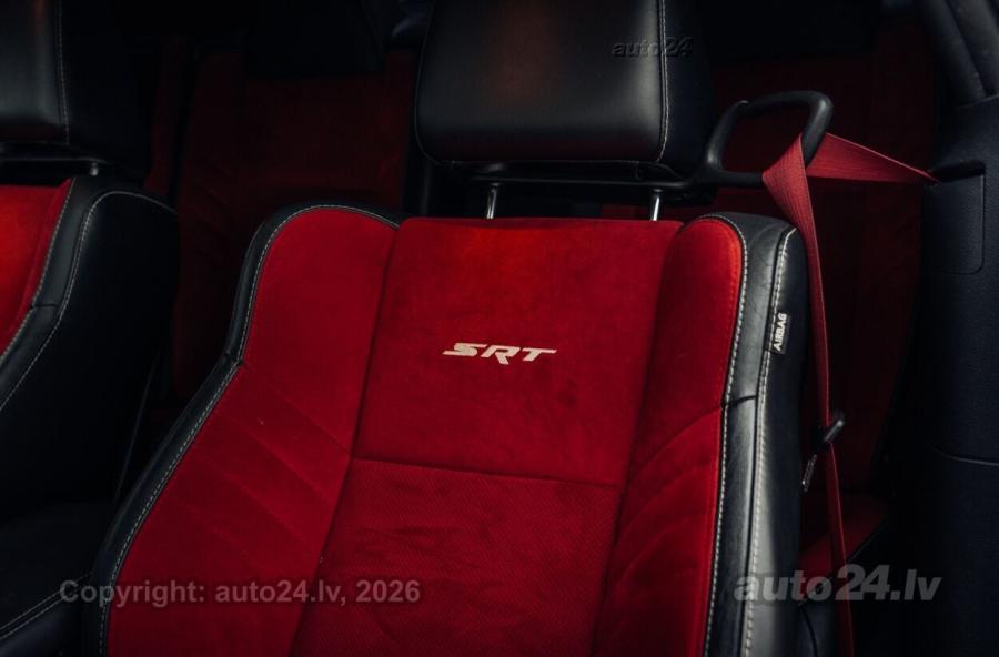 Sarkans Dodge Challenger 2016 Tallina, ar dzinēja tilpumu 6.20 L un nobraukumu 33 tūkst. km par 55900 €, foto 20 vietnē AUTOMOTO.COM.LV