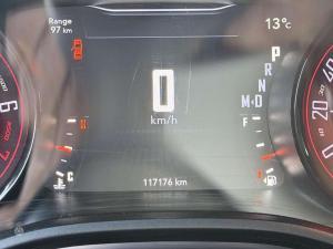 Red Dodge Challenger 2018 in Ukmerge, with an engine capacity of 3.60 L and mileage of 117 thousand km for 15500 €, photo 14 on AUTOMOTO.COM.LV