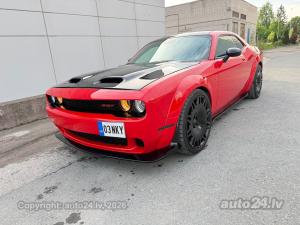 Red Dodge Challenger 2019 in Tallinn, with an engine capacity of 6.40 L and mileage of 60 thousand km for 29999 €, photo 14 on AUTOMOTO.COM.LV