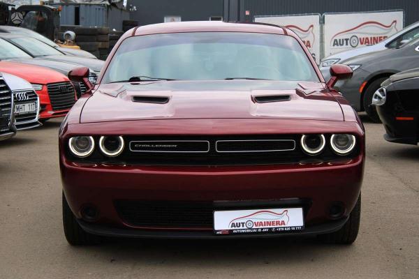 Sarkans Dodge Challenger 2019 Viļņa, ar dzinēja tilpumu 3.60 L un nobraukumu 240 tūkst. km par 13999 €, foto 1 vietnē AUTOMOTO.COM.LV