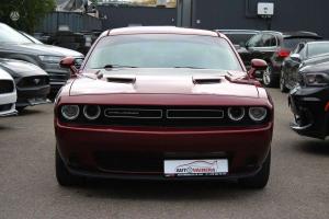 Red Dodge Challenger 2019 in Vilnius, with an engine capacity of 3.60 L and mileage of 240 thousand km for 12900 €, photo 7 on AUTOMOTO.COM.LV