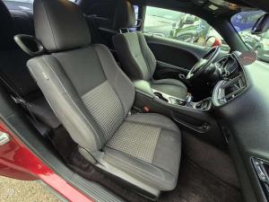 Red Dodge Challenger 2019 in Vilnius, with an engine capacity of 3.60 L and mileage of 240 thousand km for 12900 €, photo 12 on AUTOMOTO.COM.LV