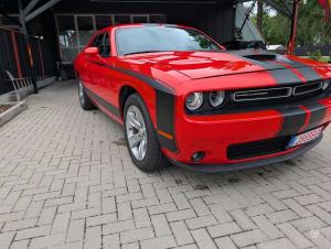 Red Dodge Challenger 2021 in Jurbarkas, with an engine capacity of 3.60 L and mileage of 64 thousand km for 18500 €, photo 3 on AUTOMOTO.COM.LV