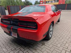 Red Dodge Challenger 2021 in Jurbarkas, with an engine capacity of 3.60 L and mileage of 64 thousand km for 18500 €, photo 4 on AUTOMOTO.COM.LV