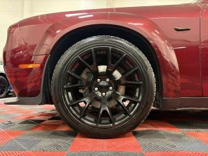 Sarkans Dodge Challenger 2021 Viļņa, ar dzinēja tilpumu 3.60 L un nobraukumu 98 tūkst. km par 21990 €, foto 10 vietnē AUTOMOTO.COM.LV