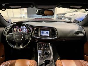 Sarkans Dodge Challenger 2021 Viļņa, ar dzinēja tilpumu 3.60 L un nobraukumu 98 tūkst. km par 21990 €, foto 19 vietnē AUTOMOTO.COM.LV