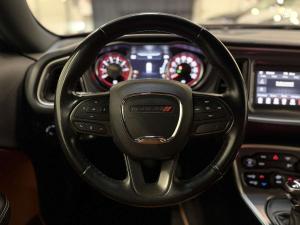Sarkans Dodge Challenger 2021 Viļņa, ar dzinēja tilpumu 3.60 L un nobraukumu 98 tūkst. km par 21990 €, foto 21 vietnē AUTOMOTO.COM.LV
