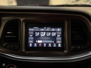 Sarkans Dodge Challenger 2021 Viļņa, ar dzinēja tilpumu 3.60 L un nobraukumu 98 tūkst. km par 21990 €, foto 25 vietnē AUTOMOTO.COM.LV