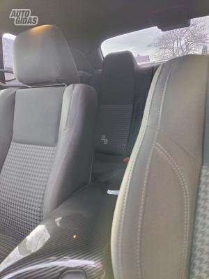 Violet Dodge Challenger 2019 in Vilnius, with an engine capacity of 3.60 L and mileage of 144 thousand km for 17000 €, photo 8 on AUTOMOTO.COM.LV