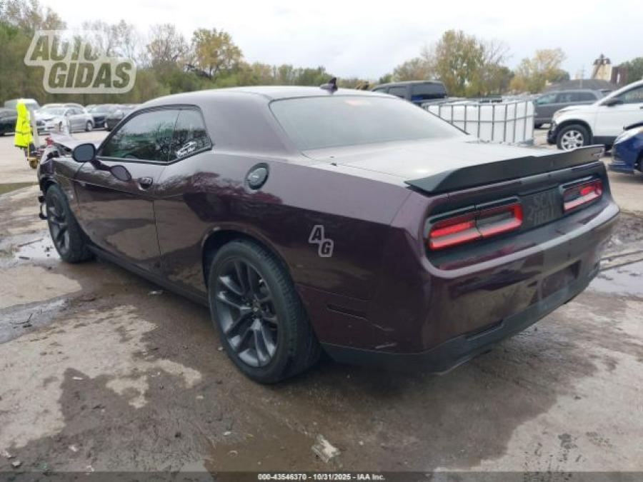 Violet Dodge Challenger 2021 in Klaipeda, with an engine capacity of 0.00 L and mileage of 104 thousand km for 12000 €, photo 2 on AUTOMOTO.COM.LV