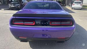 Violet Dodge Challenger 2023 in Panevezys, with an engine capacity of 6.20 L and mileage of 23 thousand km for 56900 €, photo 4 on AUTOMOTO.COM.LV