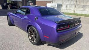 Violet Dodge Challenger 2023 in Panevezys, with an engine capacity of 6.20 L and mileage of 23 thousand km for 56900 €, photo 7 on AUTOMOTO.COM.LV