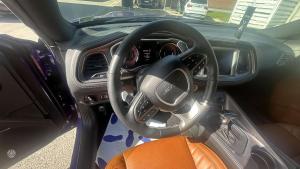Violet Dodge Challenger 2023 in Panevezys, with an engine capacity of 6.20 L and mileage of 23 thousand km for 56900 €, photo 12 on AUTOMOTO.COM.LV