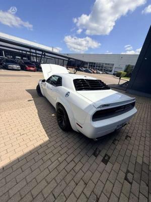 Balts Dodge Challenger 2012 Viļņa, ar dzinēja tilpumu 6.40 L un nobraukumu 185 tūkst. km par 16335 €, foto 7 vietnē AUTOMOTO.COM.LV