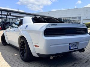 Balts Dodge Challenger 2012 Viļņa, ar dzinēja tilpumu 6.40 L un nobraukumu 185 tūkst. km par 16335 €, foto 8 vietnē AUTOMOTO.COM.LV