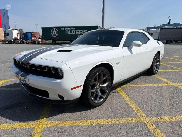 Balts Dodge Challenger 2016 Klaipėda, ar dzinēja tilpumu 3.60 L un nobraukumu 81 tūkst. km par 18200 €, foto 1 vietnē AUTOMOTO.COM.LV