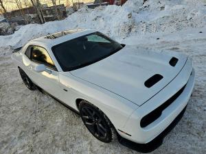 White Dodge Challenger 2019 in Siauliai, with an engine capacity of 3.60 L and mileage of 85 thousand km for 21175 €, photo 2 on AUTOMOTO.COM.LV