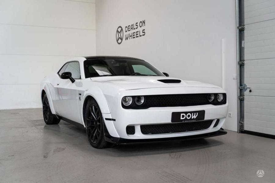 Balts Dodge Challenger 2019 Viļņa, ar dzinēja tilpumu 6.42 L un nobraukumu 54 tūkst. km par 45900 €, foto 1 vietnē AUTOMOTO.COM.LV