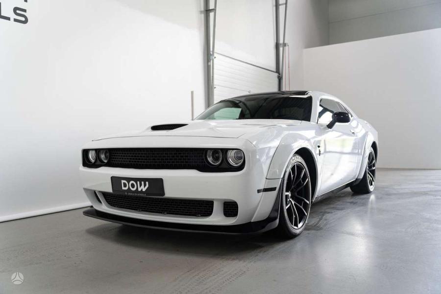 Balts Dodge Challenger 2019 Viļņa, ar dzinēja tilpumu 6.42 L un nobraukumu 54 tūkst. km par 45900 €, foto 3 vietnē AUTOMOTO.COM.LV