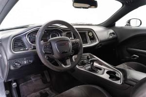 Balts Dodge Challenger 2019 Viļņa, ar dzinēja tilpumu 6.42 L un nobraukumu 54 tūkst. km par 45900 €, foto 17 vietnē AUTOMOTO.COM.LV