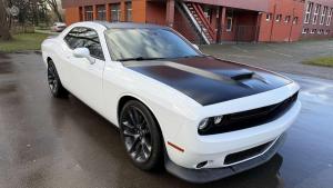 White Dodge Challenger 2020 in Klaipeda, with an engine capacity of 5.65 L and mileage of 41 thousand km for 30492 €, photo 7 on AUTOMOTO.COM.LV