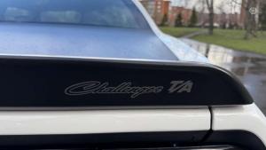 White Dodge Challenger 2020 in Klaipeda, with an engine capacity of 5.65 L and mileage of 41 thousand km for 30492 €, photo 10 on AUTOMOTO.COM.LV