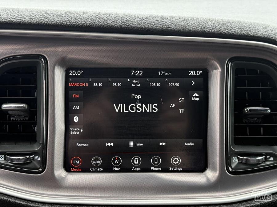 Balts Dodge Challenger 2021 Kretinga, ar dzinēja tilpumu 5.70 L un nobraukumu 88 tūkst. km par 22900 €, foto 17 vietnē AUTOMOTO.COM.LV