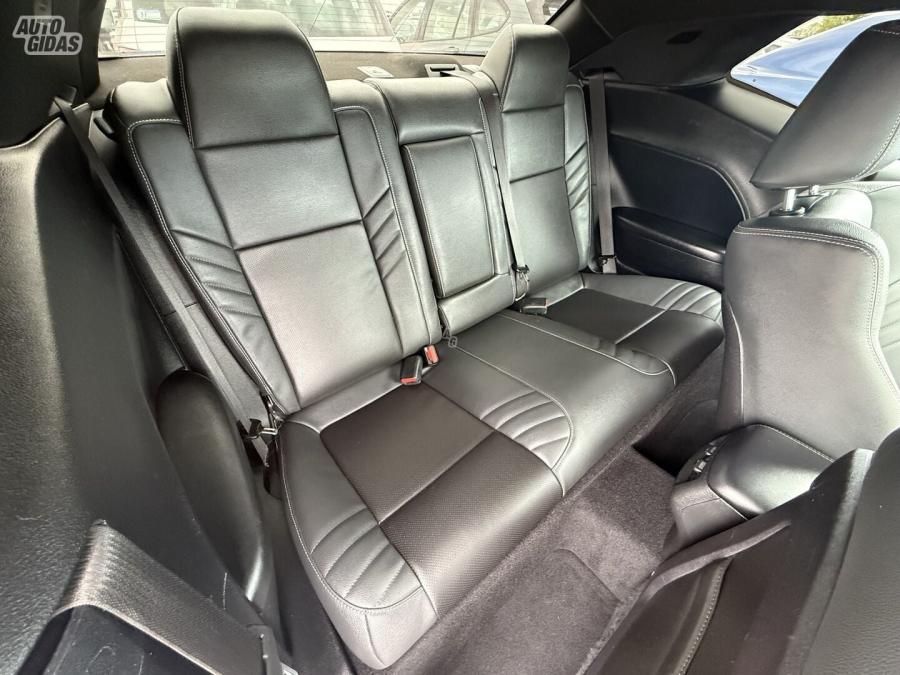 Balts Dodge Challenger 2021 Kretinga, ar dzinēja tilpumu 5.70 L un nobraukumu 88 tūkst. km par 22900 €, foto 20 vietnē AUTOMOTO.COM.LV