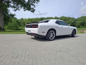 Balts Dodge Challenger 2022 Telšiai, ar dzinēja tilpumu 3.60 L un nobraukumu 73 tūkst. km par 17500 €, foto 9 vietnē AUTOMOTO.COM.LV