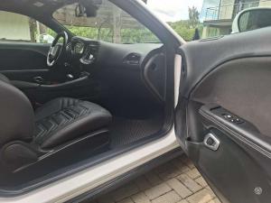 Balts Dodge Challenger 2022 Telšiai, ar dzinēja tilpumu 3.60 L un nobraukumu 73 tūkst. km par 17500 €, foto 16 vietnē AUTOMOTO.COM.LV