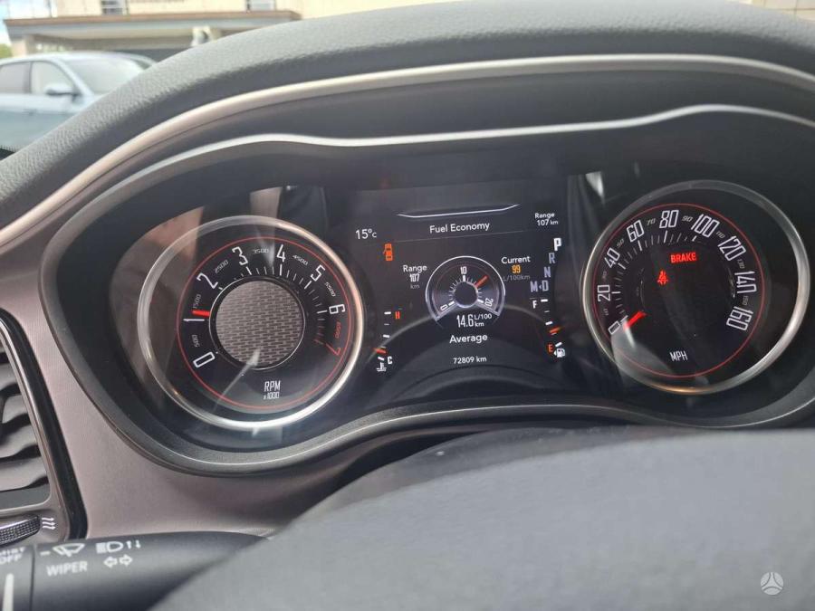 Balts Dodge Challenger 2022 Telšiai, ar dzinēja tilpumu 3.60 L un nobraukumu 73 tūkst. km par 17500 €, foto 20 vietnē AUTOMOTO.COM.LV