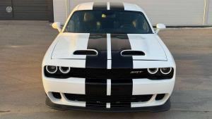 Balts Dodge Challenger 2023 Klaipėda, ar dzinēja tilpumu 5.65 L un nobraukumu 61 tūkst. km par 27900 €, foto 8 vietnē AUTOMOTO.COM.LV